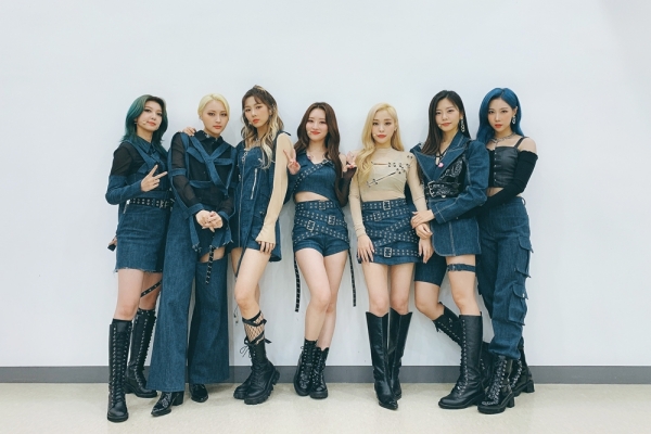 '2020 KDMF' 드림캐쳐, '보카'→'스크림'…'7인조 완전체' 퍼포먼스 공개