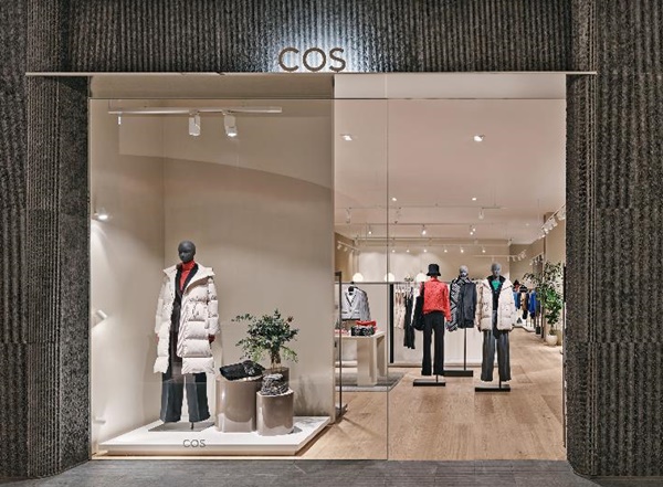 '가죽재킷 명가' COS, 롯데百 동탄점 매장 오픈