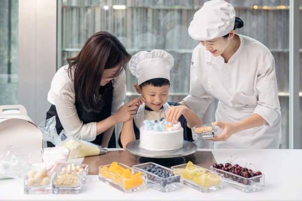 케이크·칵테일, 호텔 그 맛 그대로…다양한 체험 프로그램