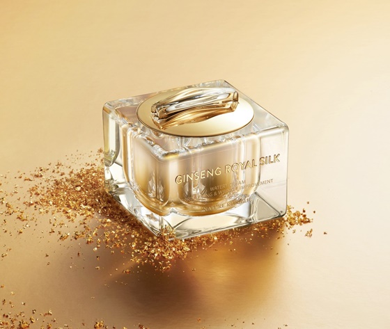 네이처리퍼블릭, 프리미엄 안티에이징 ‘진생 로얄실크’ 리뉴얼