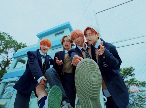 TOZ(티오지), 타이틀곡 'NU SHOES' 뮤비 티저공개! 청량美 폭발