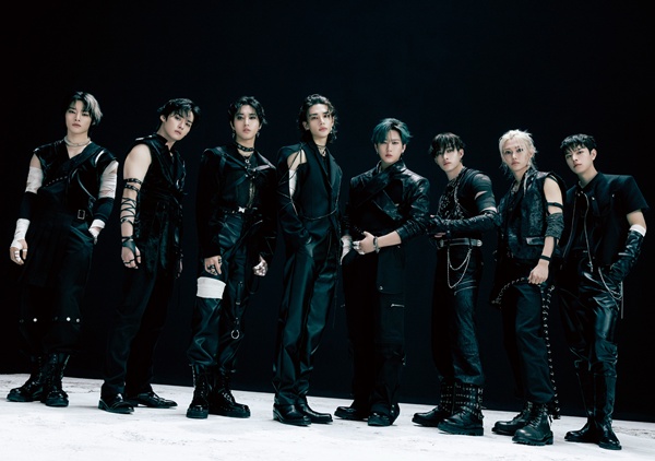 스트레이 키즈, 日 정규2집 'GIANT' 글로벌 차트 호성적