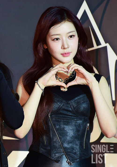 [포토] 피프티피프티 예원 '눈부신 꽃미모'