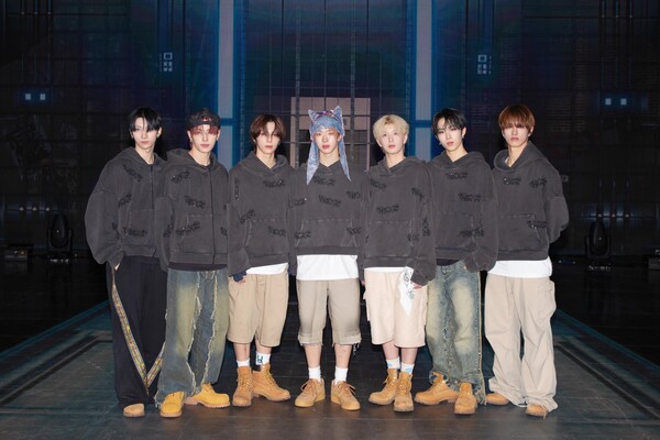 NEXZ, 컴백쇼서 'NALLINA' 무대 최초 공개...통통 튀는 입담까지