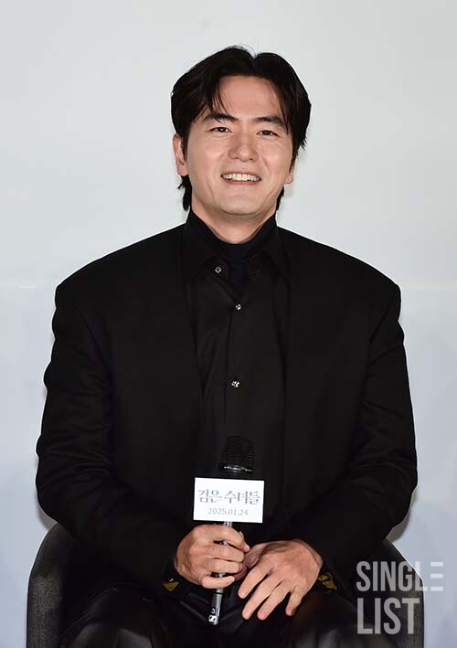 [포토] 이진욱 '부드러운 미소'