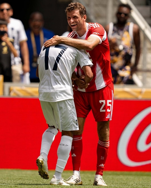 '이강인 PK 쐐기골' PSG, 클럽월드컵서 ATM에 승리...김민재는 결장