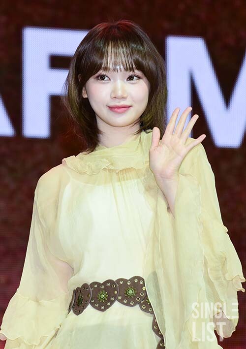 르세라핌 김채원, JVKE ‘butterflies’ 피처링 “얼른 들려주고 싶어”