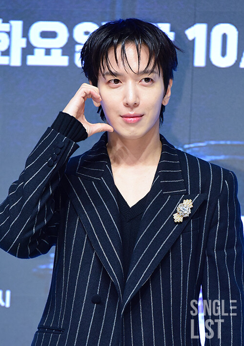 [포토] 정용화 '스틸하트 디렉터로 변신'