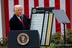 트럼프, 中에 50% 추가관세 위협…"다른 나라와는 즉시협상"